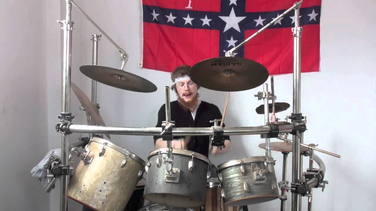 pug on drums! - YouTube