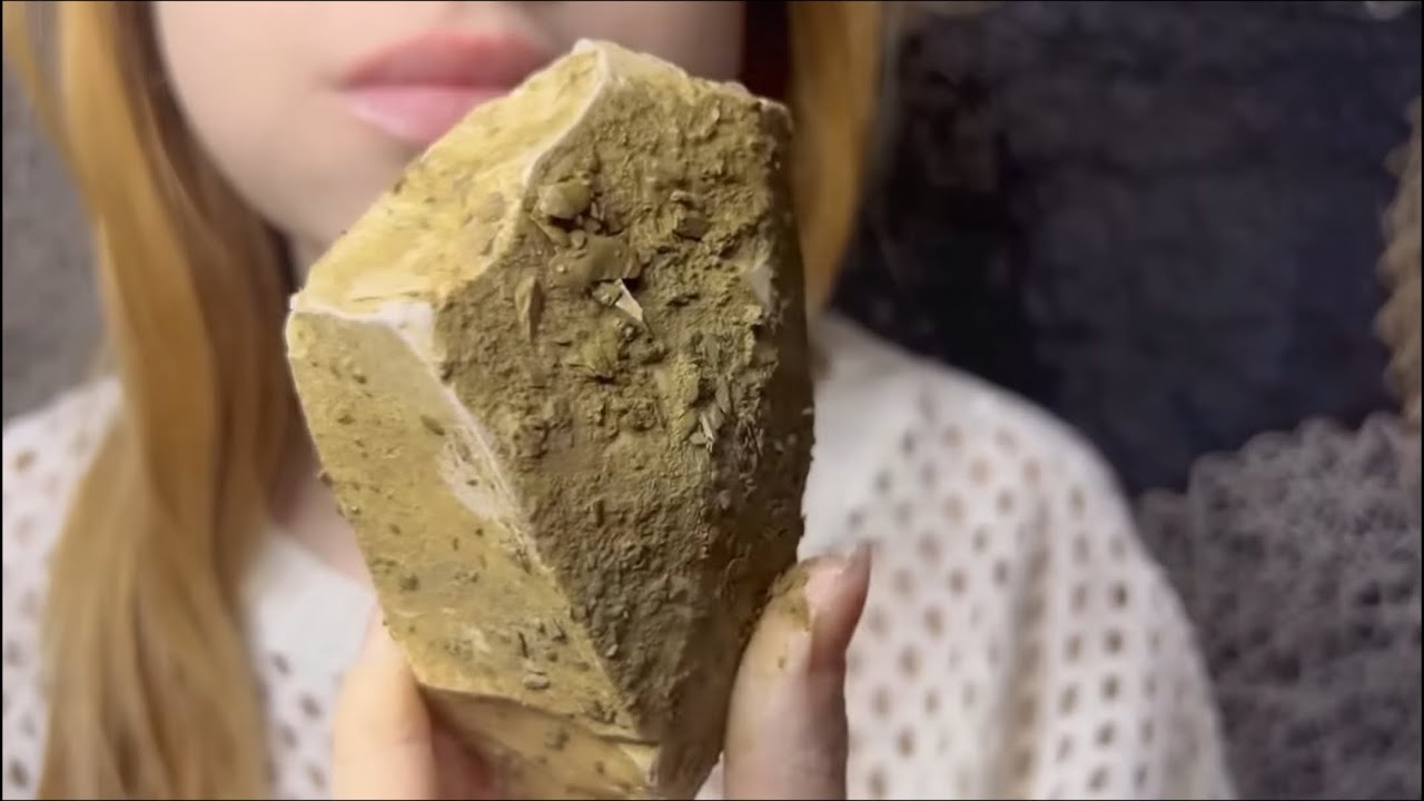 WET CHALK WITH CRUMBS | Sweet Chalk - YouTube