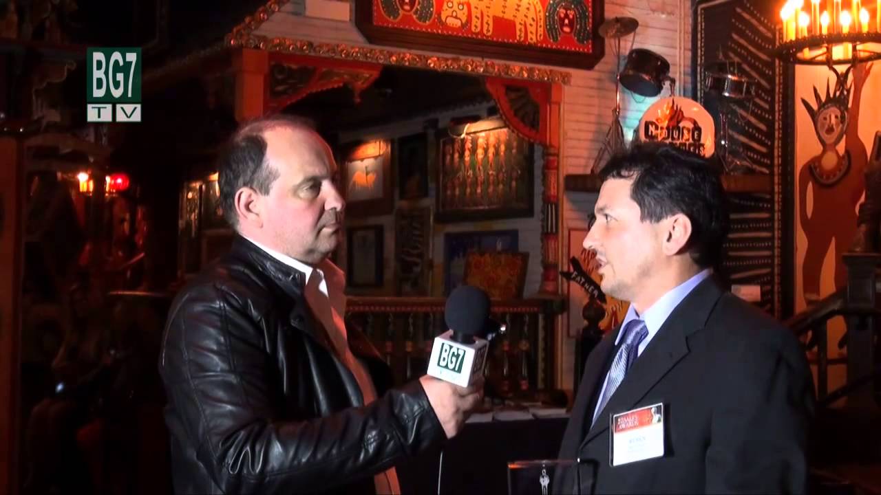 Rusen Rusev awarded at 2012 CAR Sales Awards in Chicago - YouTube