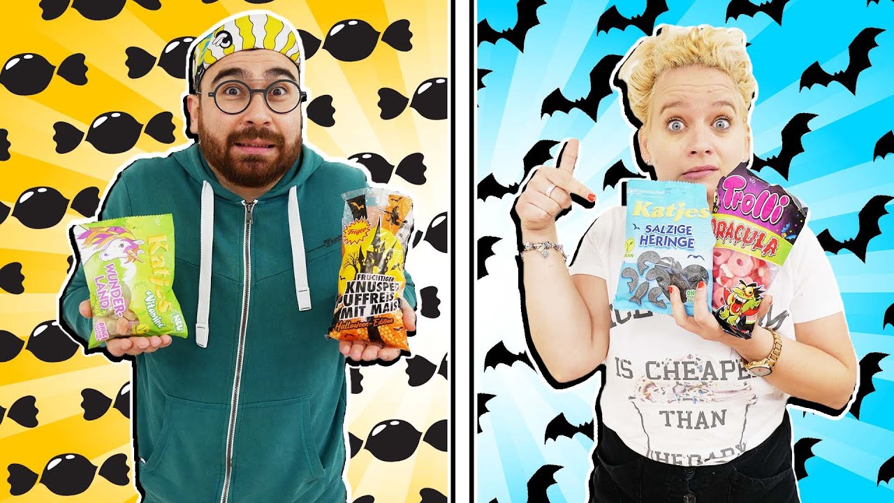 WIR TESTEN HALLOWEEN SWEETS vs NORMAL SWEETS was ist besser? - YouTube