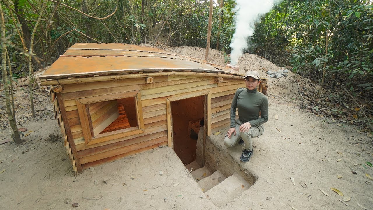 Building Complete Survival Underground Bushcraft shelter , Clay ...