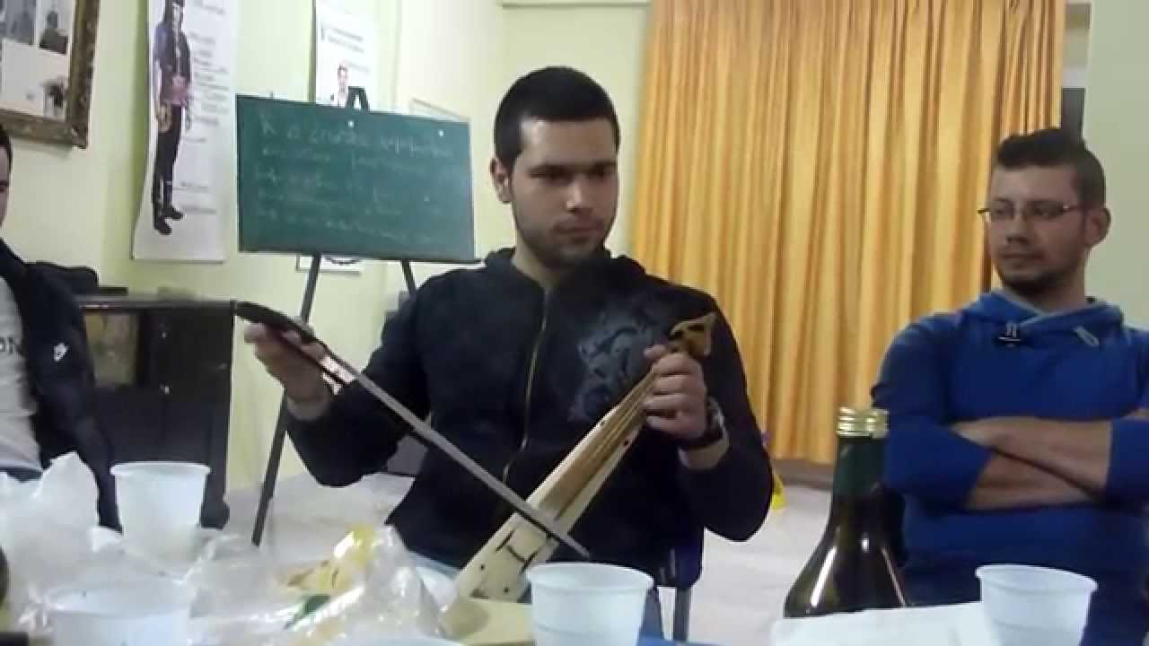 ΜΩΧΑΠΕΤΙ ΣΤΟ ΣΥΛΟΓΟ ΔΙΠΟΤΑΜΜΩΝ ΜΕ ΤΟΝ ΑΥΓΗ ΚΑΙ ΤΗΝ ΠΑΡΕΑ ΤΟΥ ...