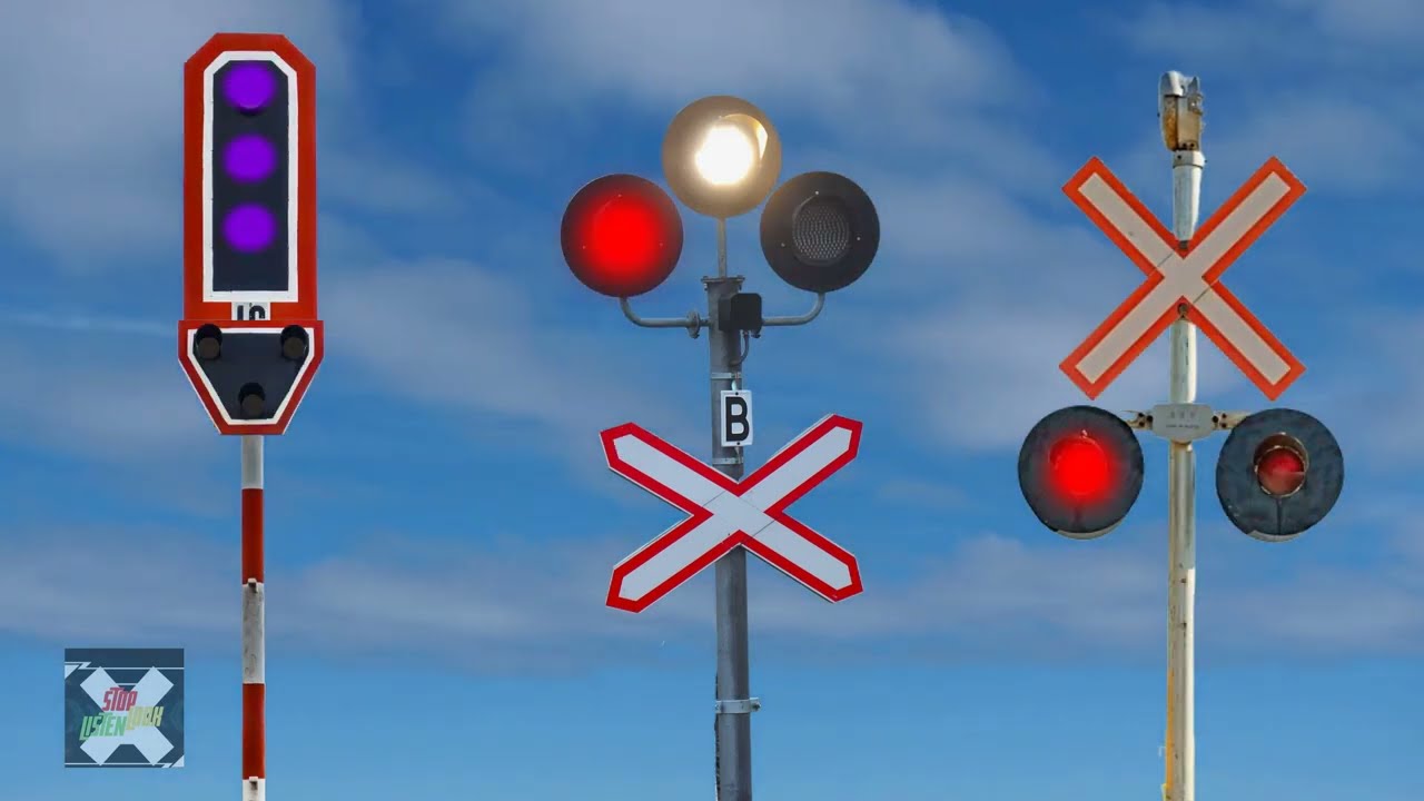 ANIMATED RAILWAY SIGNAL / RAILWAY CROSSING - YouTube