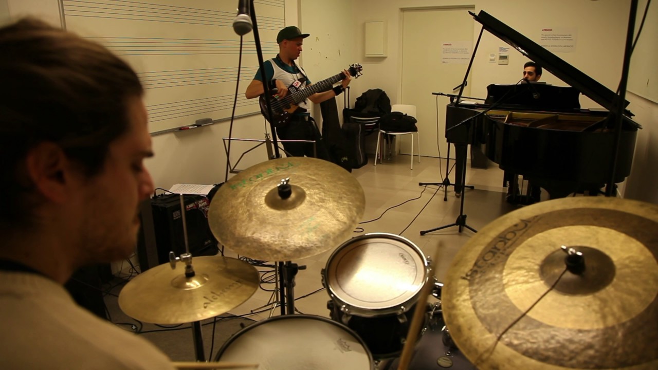 JAZZ TRIO EXPERIENCE - YouTube