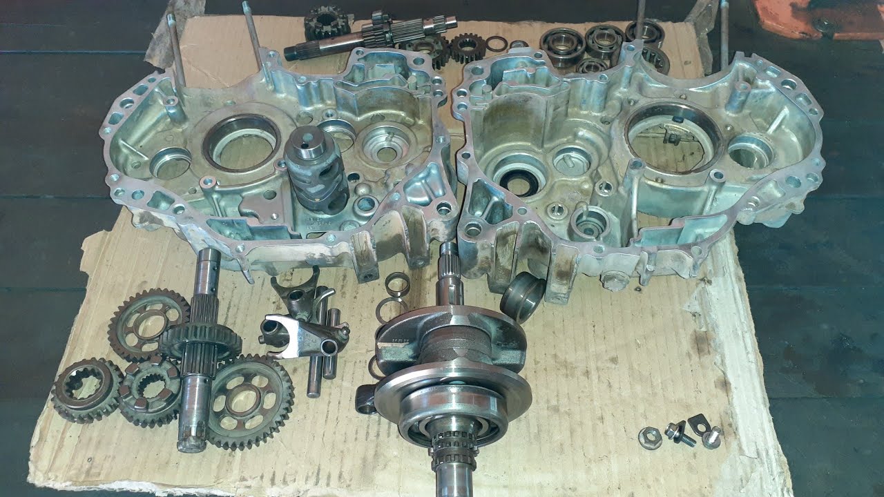 MONTAGEM COMPLETA DO MOTOR DA TITAN 150 PASSO A PASSO ( Parte 1 ) - YouTube