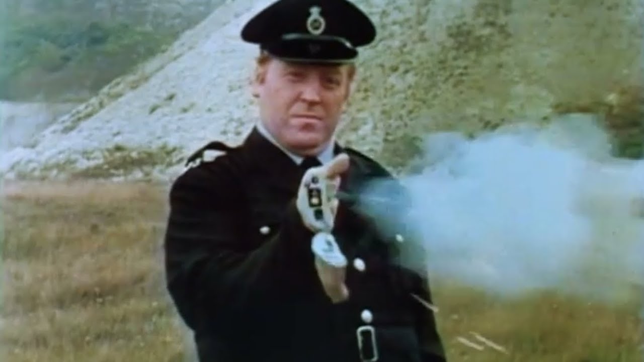 “Bullets Can’t Stop Them!” | Terror Of The Autons | Doctor Who - YouTube