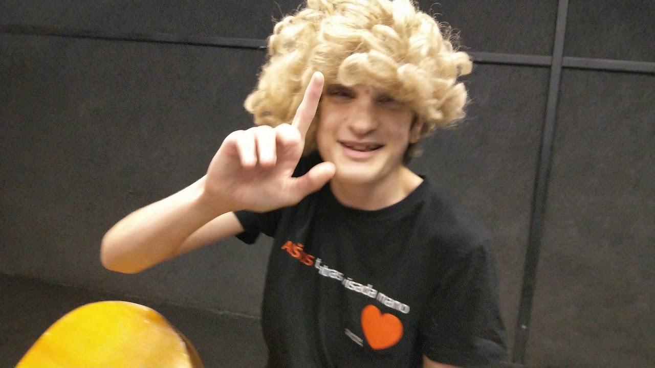 Pankai iš teatro - YouTube