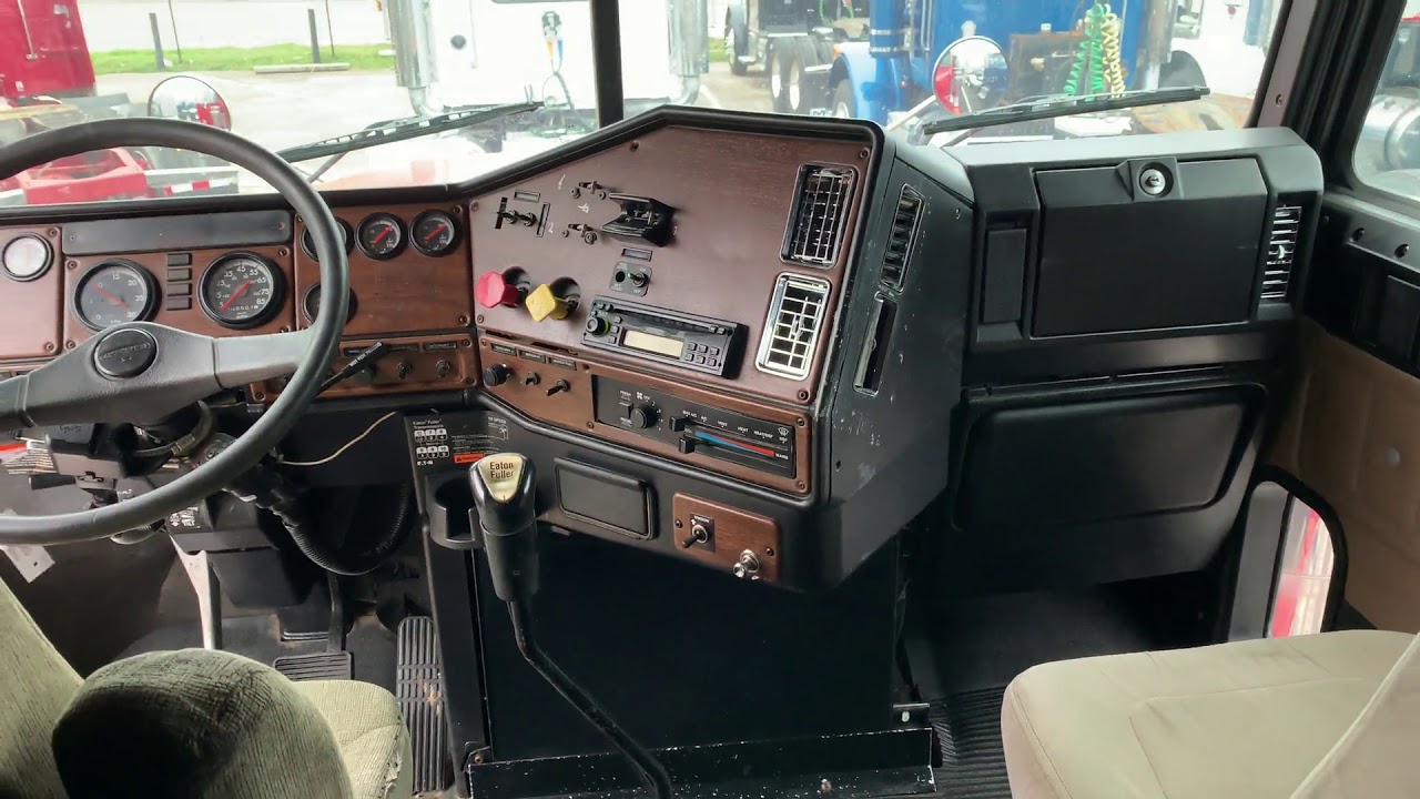 2007 FREIGHTLINER FLD120 For Sale - YouTube