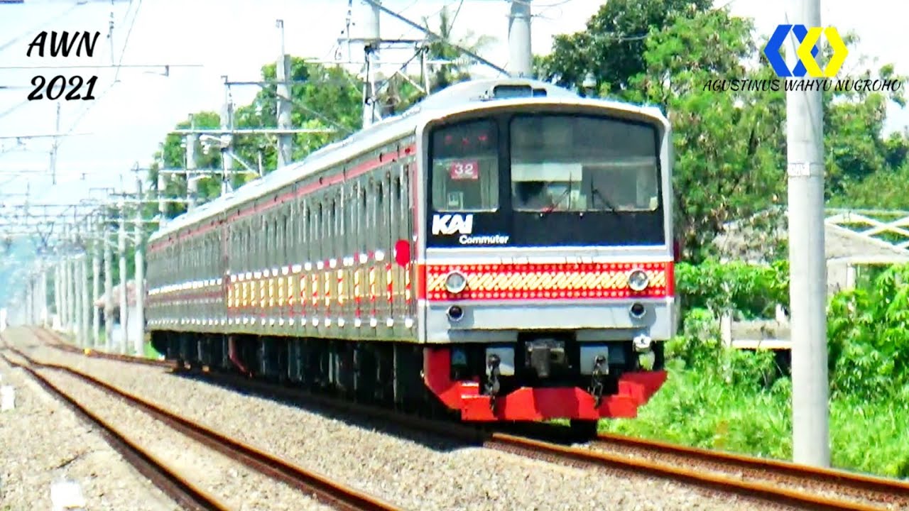 Japanese Train JR 205 acceleration depart from Srowot Station Indonesia ...