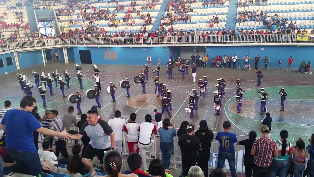 Banda de Guerra Instituto Perla Del Ulua - YouTube
