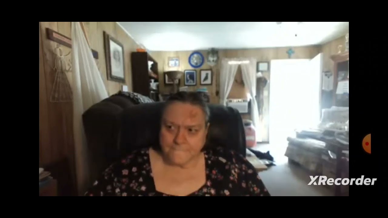 Look for the tell signs of a liar, training video - YouTube