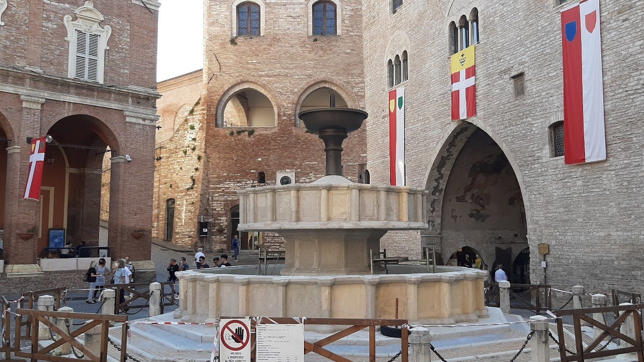Ciao a tutti,,,, ITaly finally lets update... - YouTube