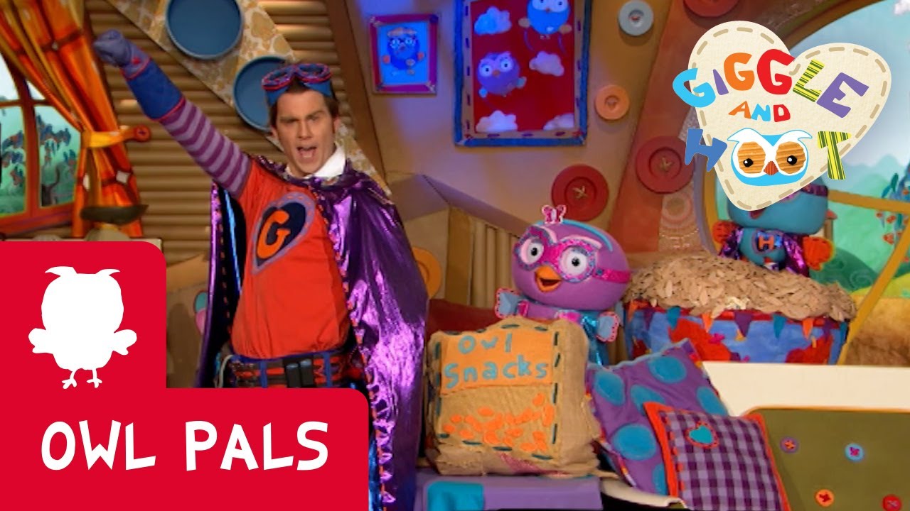 Giggle and Hoot: Jimmy’s Cape is Stuck | Owl Pals - YouTube