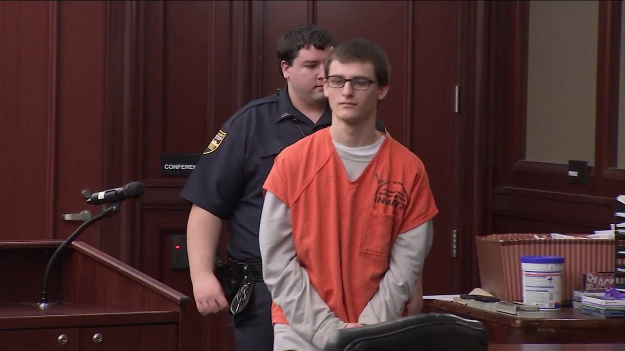 Logan Mott speaks in court for the first time - YouTube