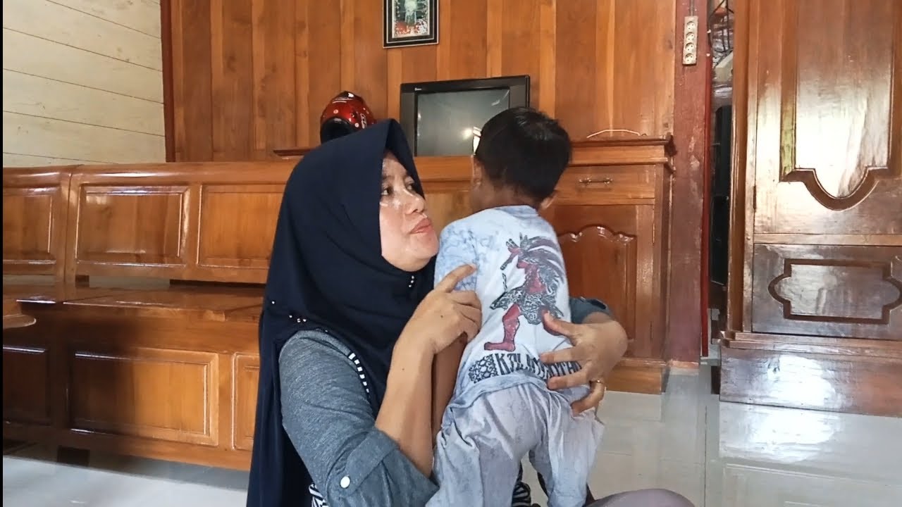 HAFIZ AWAK,E PANAS TENGAH WENGI NYELUK, I MAMAK- MAMAK.. KANGEN KARO AQ GESS - YouTube