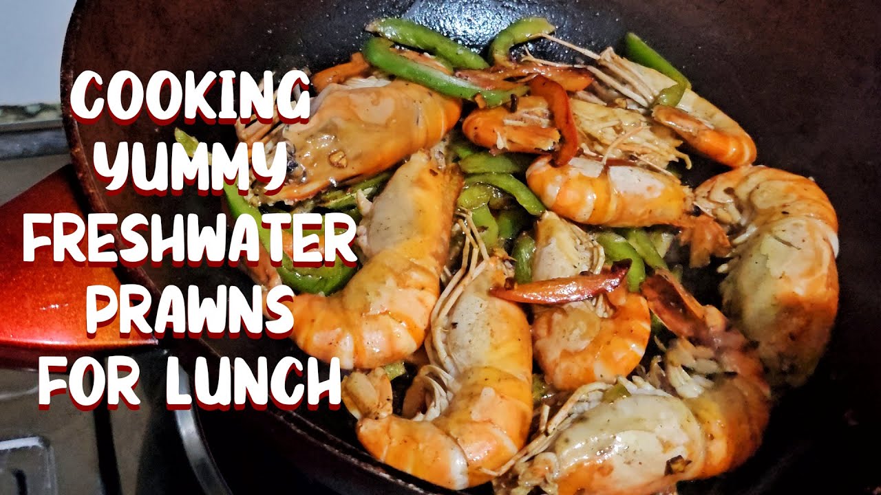 Cooked the freshwater prawns I caught at the pond! #catchandcook - YouTube