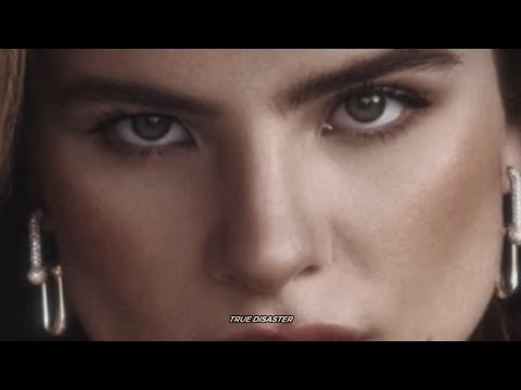 Giulia Be - Adulta (Letra)