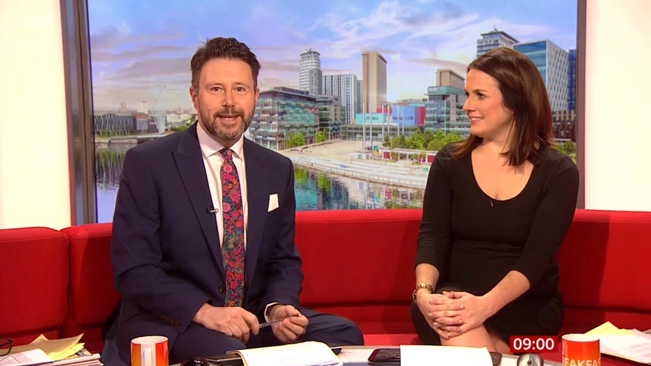 Someone's mic left open on BBC News - YouTube