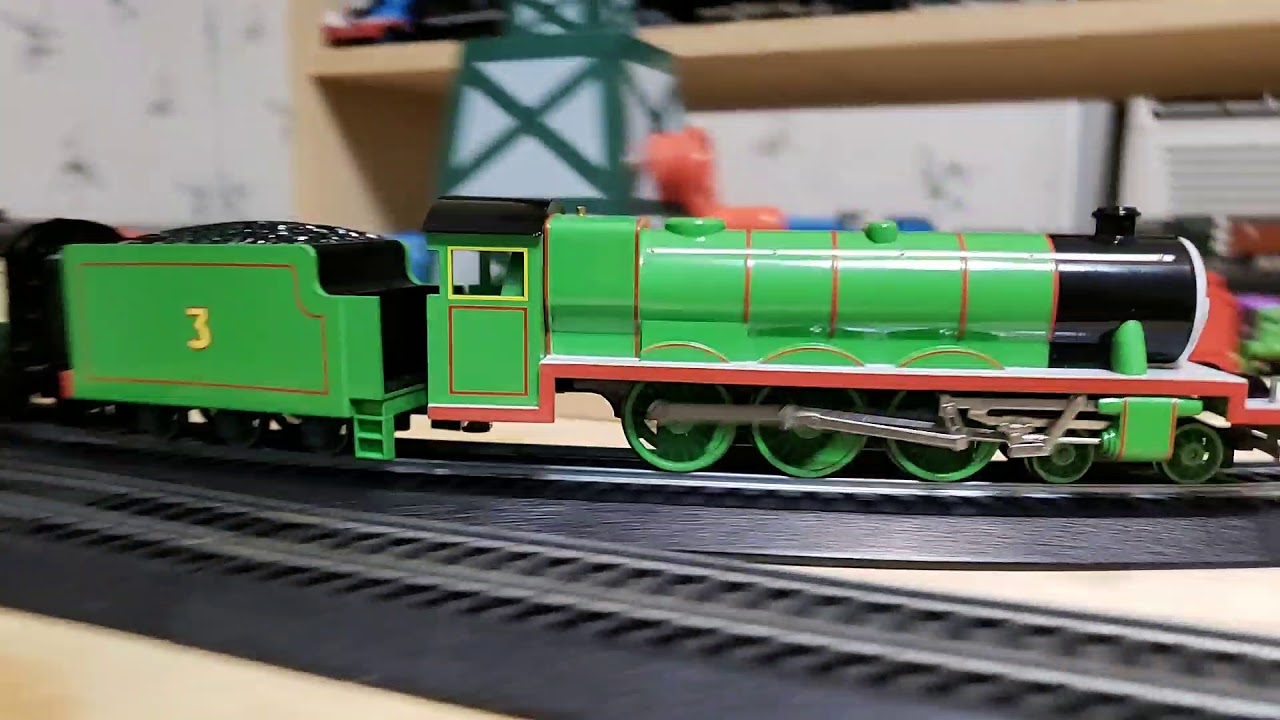 Bachmann Henry and gordon - YouTube