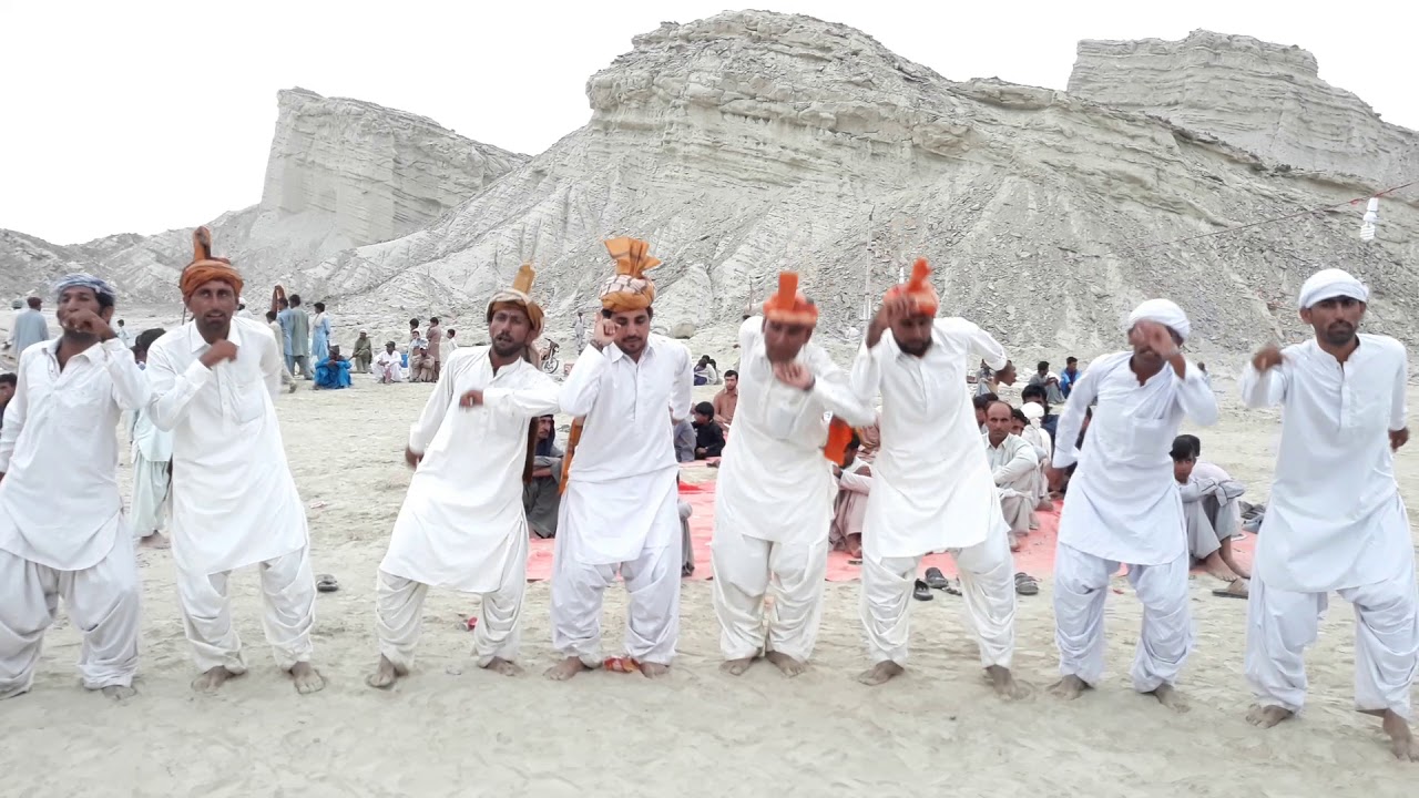 balochistan chugan - YouTube