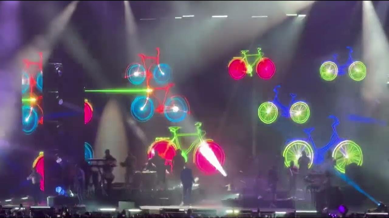 Juan Luis Guerra "El Niágara en bicicleta" Madrid 09 julio 2024 WiZink ...