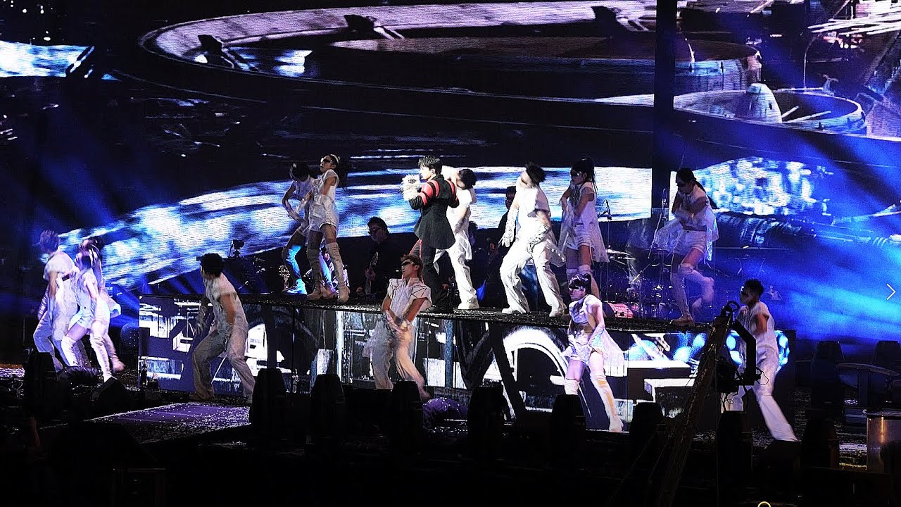 4k 饭拍【周深】《蜃楼》【Charlie Zhou Shen南宁收官场•9.29Hz巡演2024】6.12.2024 - YouTube