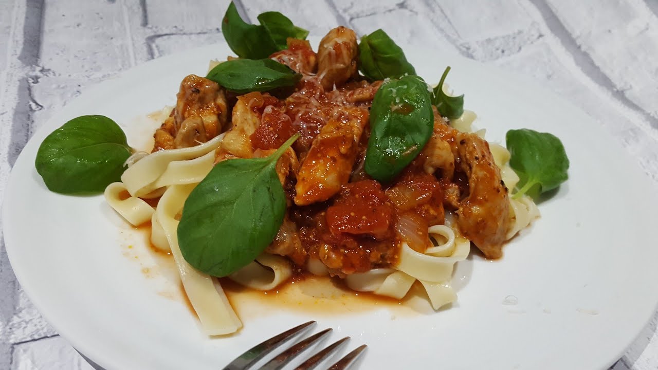 Piquant chicken with basil - YouTube