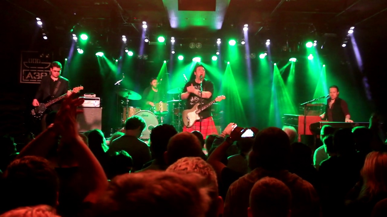 King King - "Waking Up" Live in Budapest - YouTube