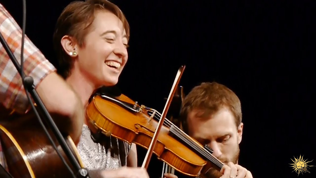 Durang's Hornpipe - Rachel Eddy at Augusta Old Time Week 2016 - YouTube