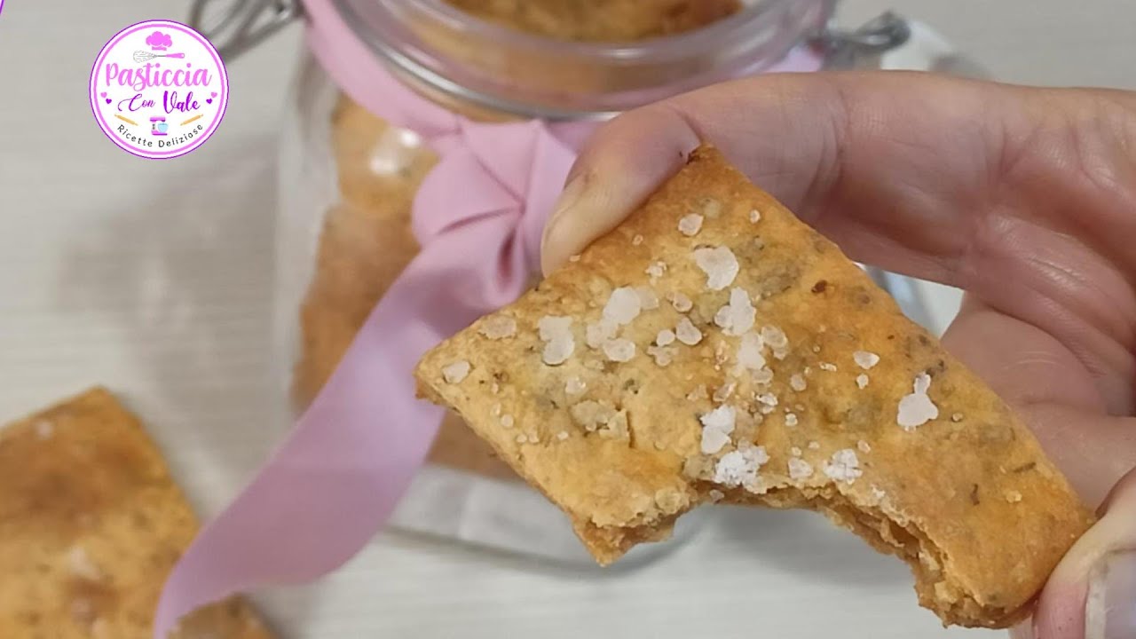 Ricetta crackers fatti in casa - YouTube