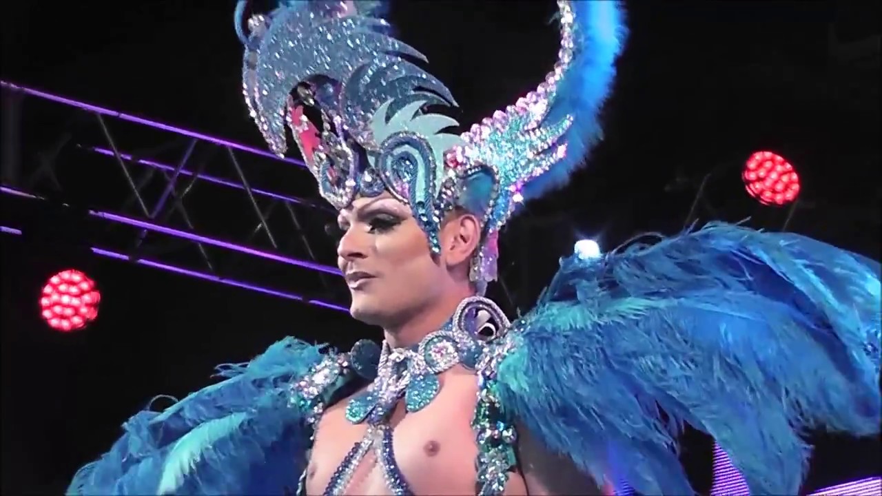 DRAG QUEEN GALA - YouTube