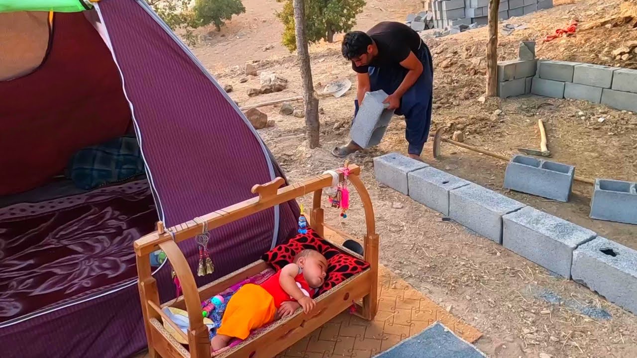 Documentary about the life of a nomadic father and baby: a prelude to ...