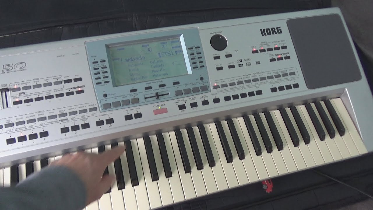 Korg PA 50 synth performing Lambada Music Style - YouTube