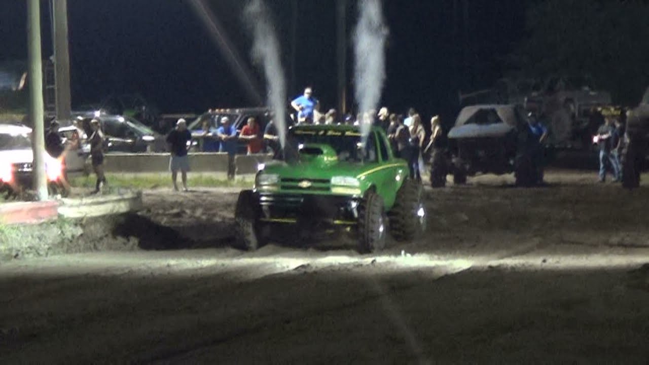 MEGA TRUCK DRAG RACING...got NOS...@ Bithlo Mud Bog - YouTube