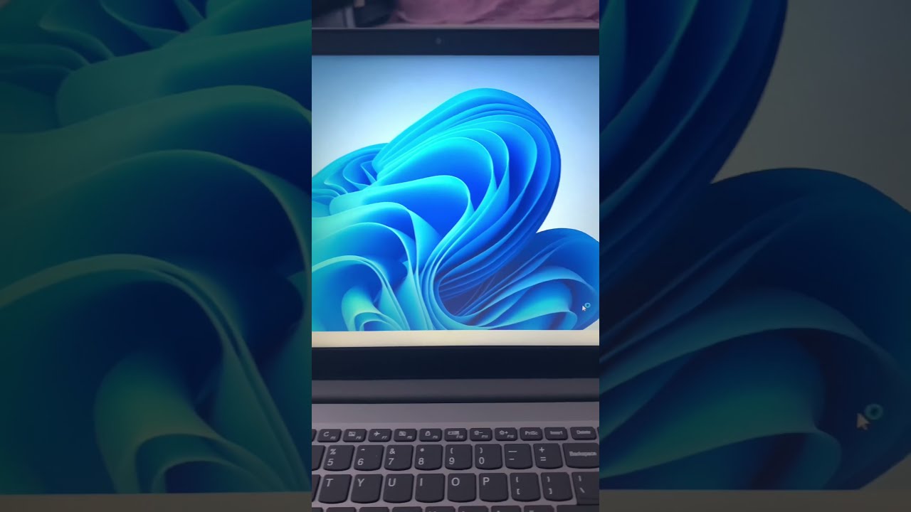 Windows 11 Hands-On - YouTube