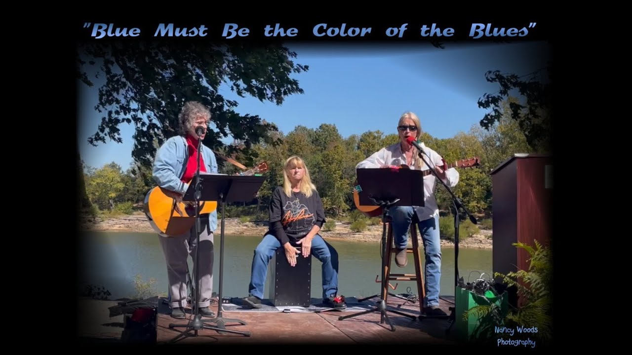 Blue Must Be the Color of the Blues Lora Susan Lundy, Susan Morris ...