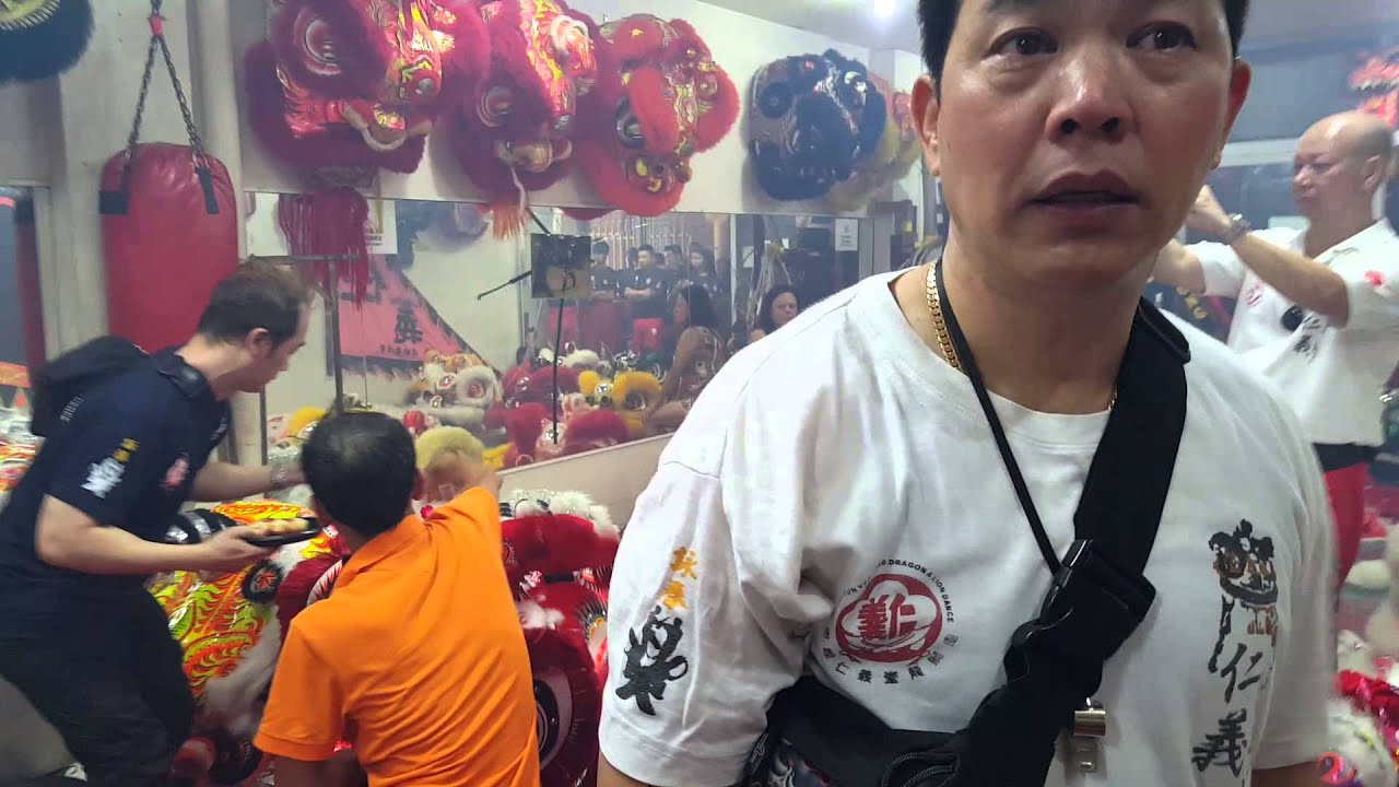 Sydney Yun Yee Tong Eyedotting 2016 - YouTube