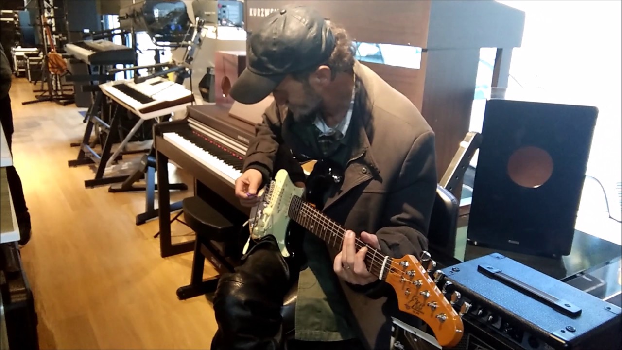 LOTFI ATTAR en visite chez ARTIST CENTER Alger - YouTube