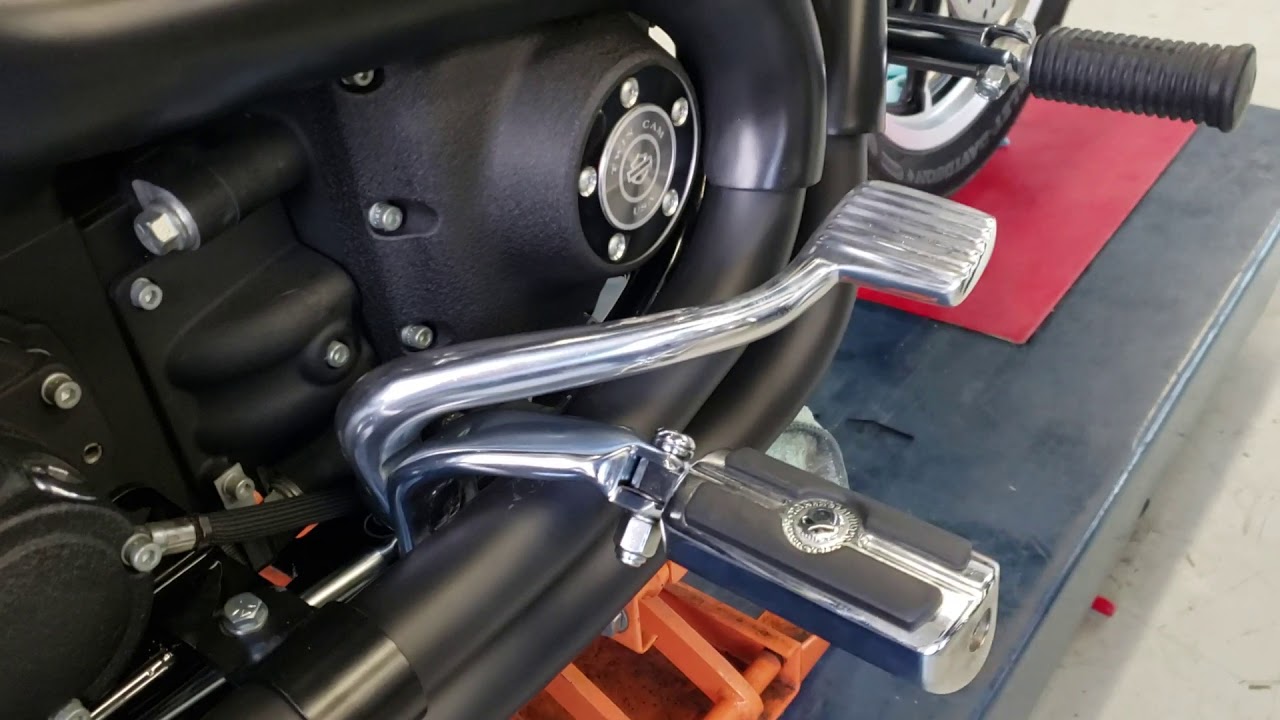 Harley-Davidson Dyna FXDXT build SERIES #10 FLO PEGS AND SHIFTER - YouTube