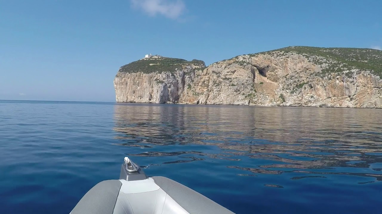 Immersione nella Grotta di Nereo - YouTube