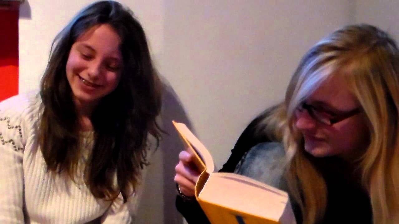 Twinnies - Explaining Words !! [10] - YouTube