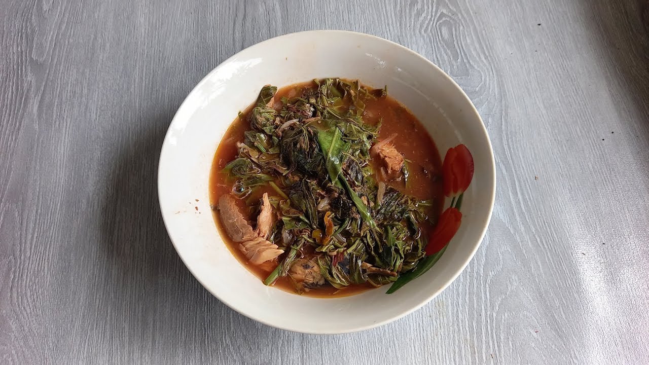 Pucuk paku merah goreng tumis sardin - YouTube