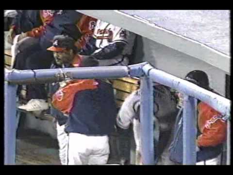 David Justice 1995 World Series Home Run - YouTube