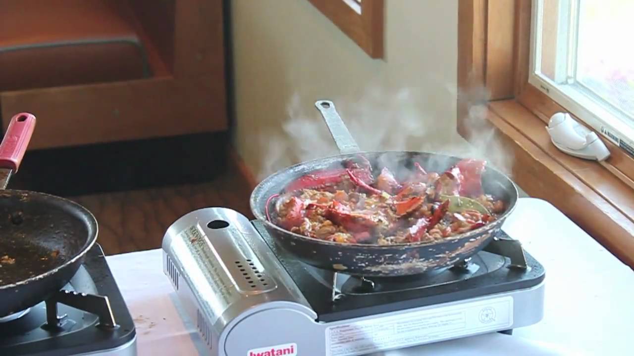 How to cook Lobster Américaine with Chef Gert Rausch - YouTube
