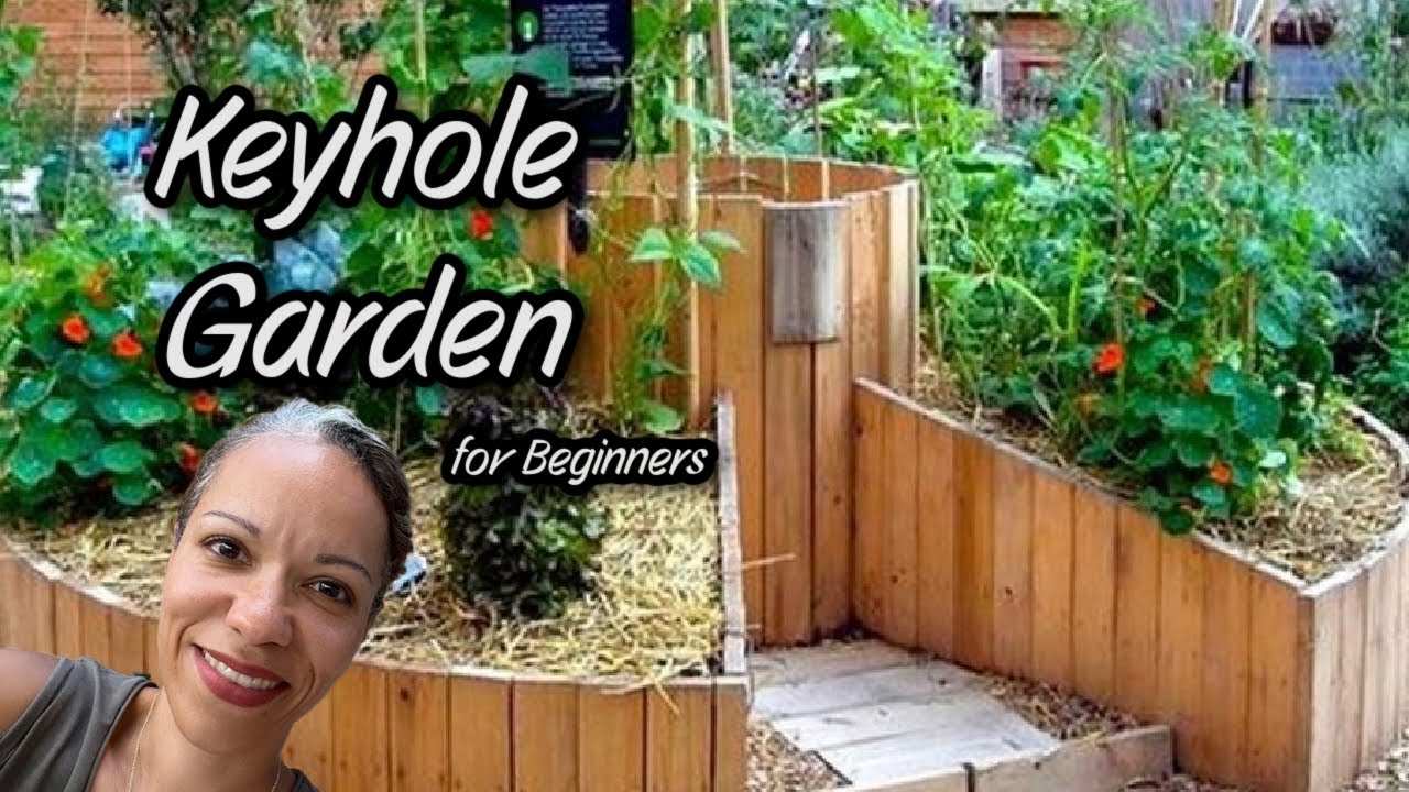 How to Build a Keyhole Garden #drought #gardenbeds - YouTube