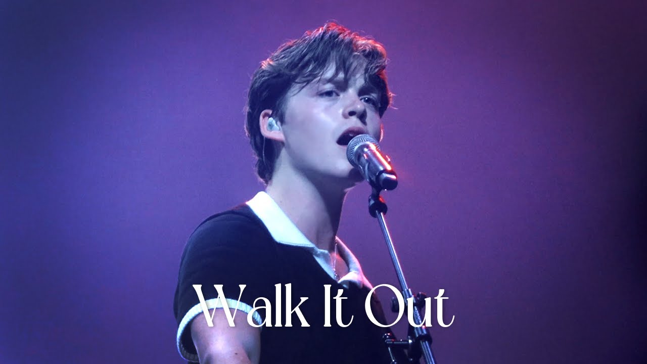 220806 New Hope Club (Reece) - Walk It Out @Seoul - YouTube