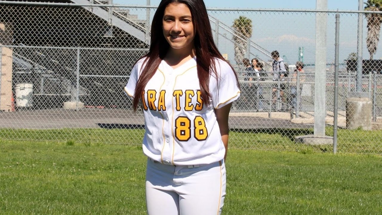 Deanna Gonzalez Highlights: 2016 San Pedro High Softball - YouTube