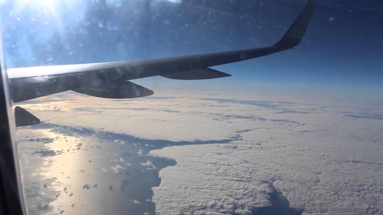 View from 30,000 ft above the Pacific - YouTube