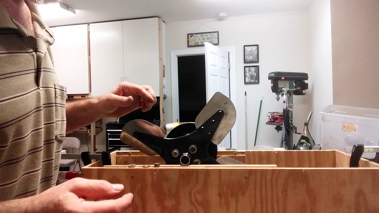 Fan balancer jig - using it to balance a Triumph TR3 fan assembly - YouTube