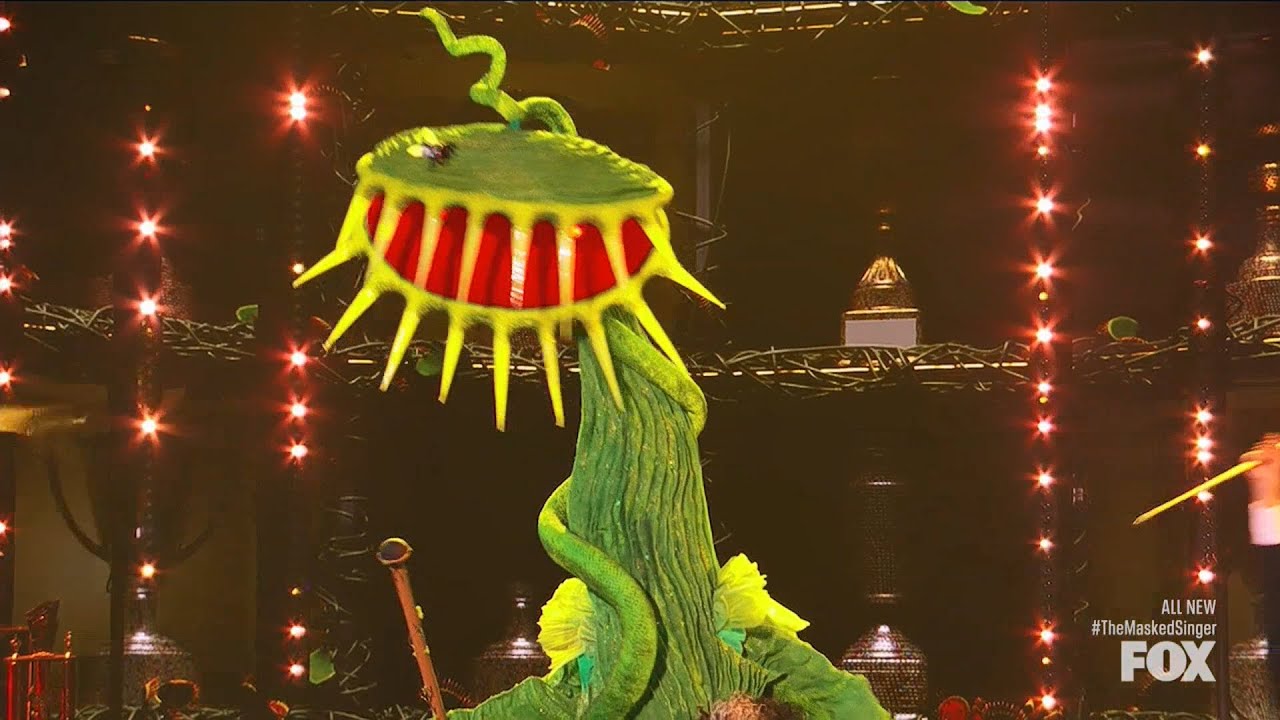 The Masked Singer 8 - Venus Fly Trap sings Temptations Get Ready - YouTube
